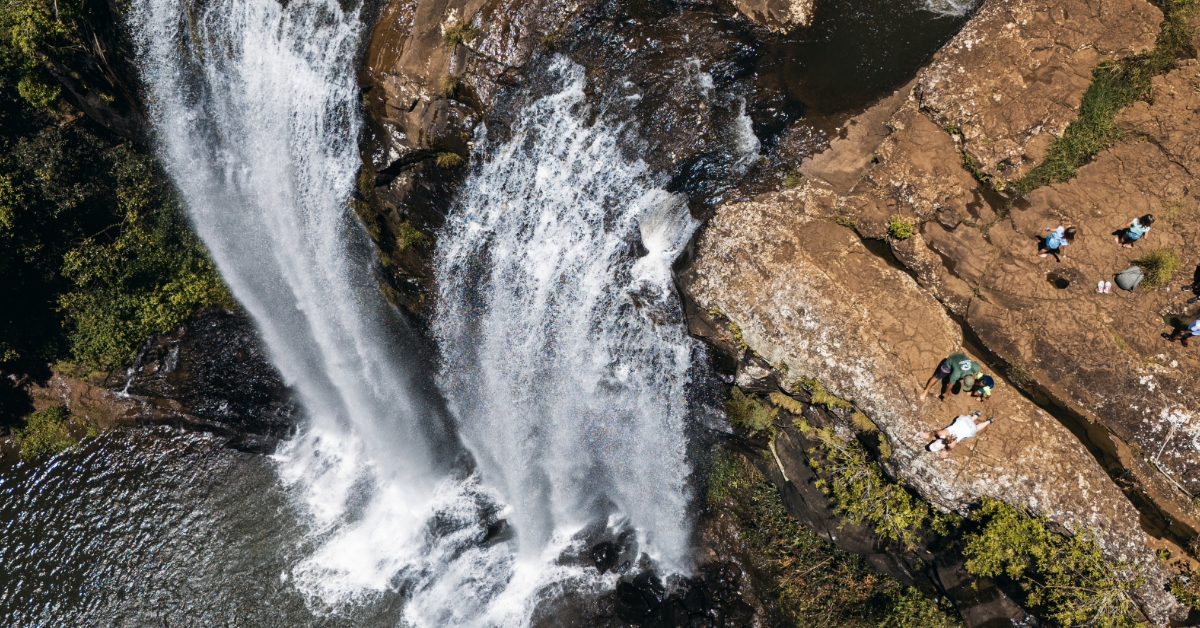 Tamarin Falls (7 Cascades) Hike